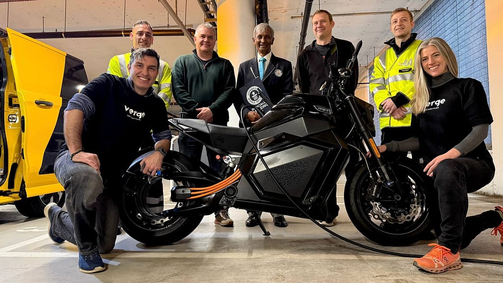 Verge Motorcycles Breaks the GUINNES WORLD RECORD: Over 310 Kilometres ...